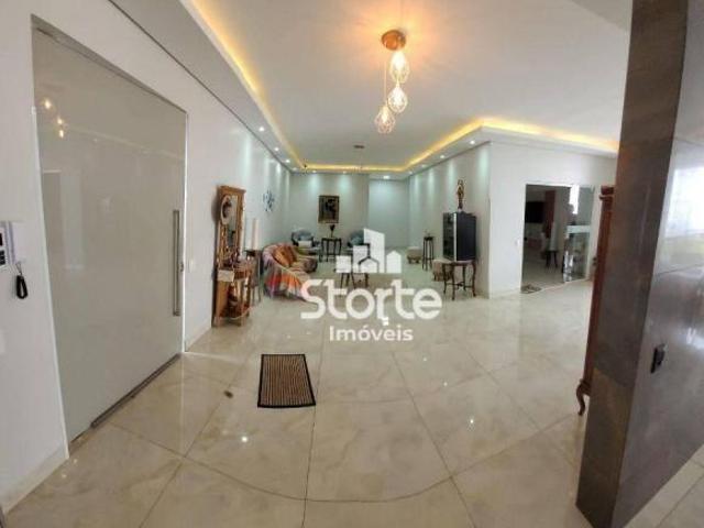 Casa para venda em Lidice, Uberlândia
