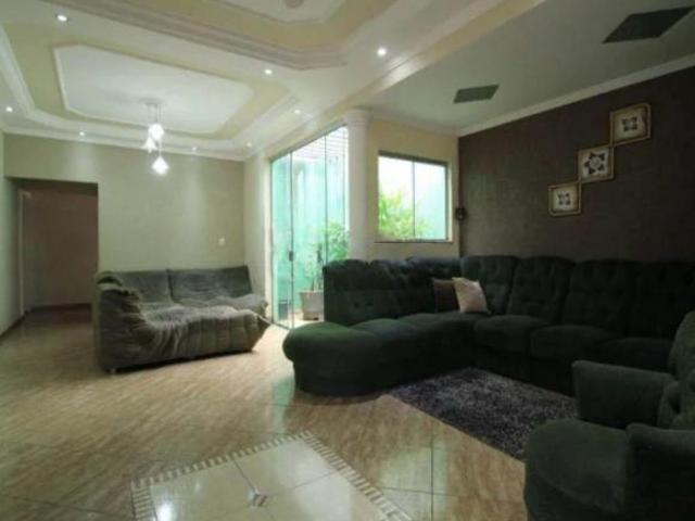 Casa para Venda em Limeira, Vila Piza, 3 dormitórios, 1 suíte, 2 banheiros, 3 vagas