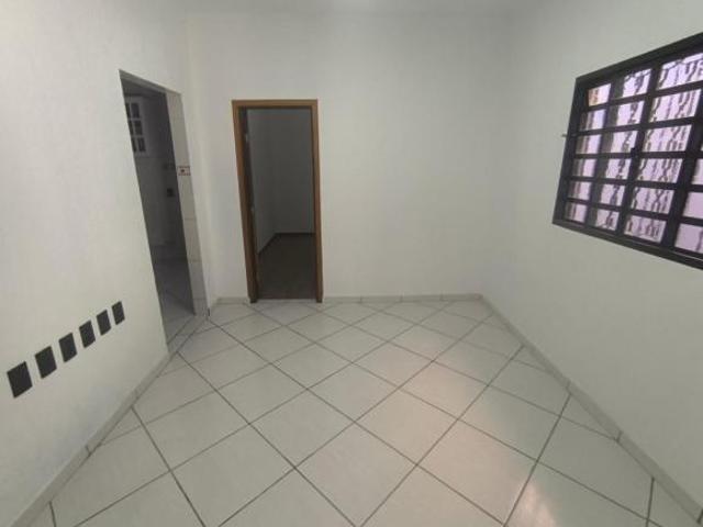 Casa para Venda em Limeira, Jardim Barao de Limeira, 2 dormitórios, 1 banheiro, 2 vagas