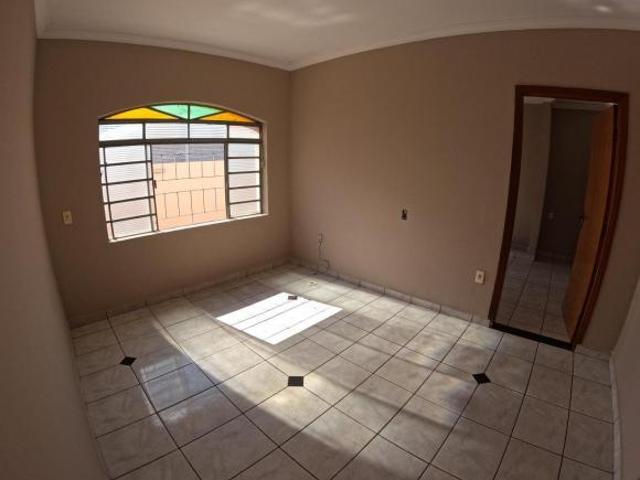 Casa para Venda em Limeira, Jardim Olga Veroni, 3 dormitórios, 1 suíte, 1 banheiro, 2 vagas