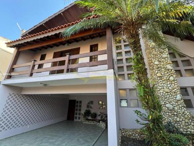 Casa para Venda em Mogi das Cruzes, Alto Ipiranga, 3 dormitórios, 1 suíte, 4 banheiros, 4 vagas
