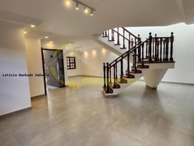 Casa para Venda em Mogi das Cruzes, Jardim Marica, 5 dormitórios, 2 suítes, 4 banheiros, 4 vagas