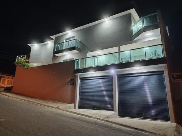 Casa para Venda em Mogi das Cruzes, Residencial Colinas, 3 dormitórios, 1 suíte, 4 banheiros, 1 vaga