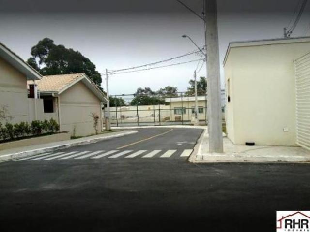 Casa para Venda em Mogi das Cruzes, Vila Ipiranga, 2 dormitórios, 1 banheiro, 2 vagas