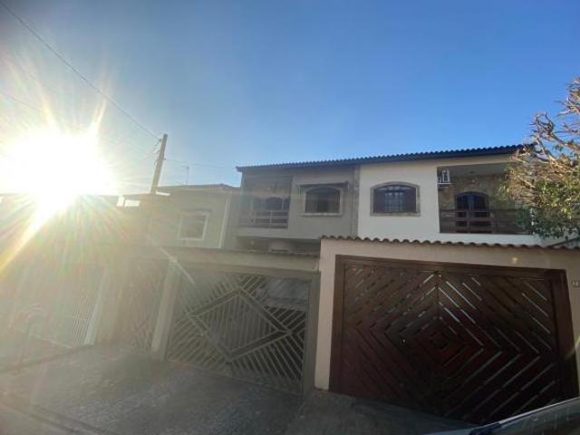 Casa para Venda em Mogi das Cruzes/SP 3 Dorm. 235 m2 Área Útil
