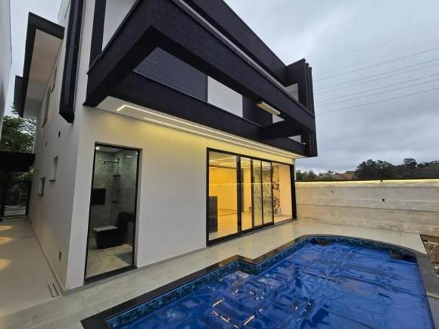 Casa para venda em Mogi Moderno de 230.00m² com 3 Quartos, 3 Suites e 4 Garagens