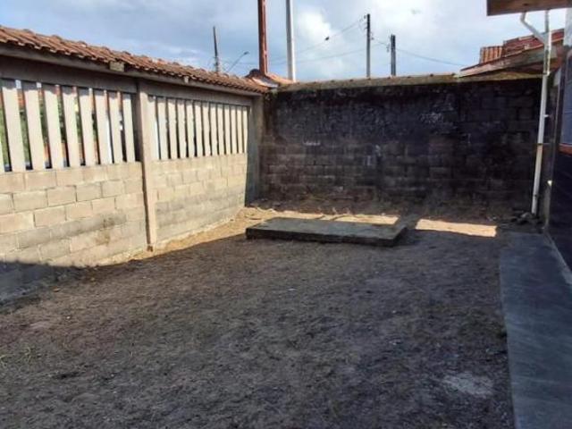 Casa para Venda em Mongaguá, Balneário Agenor de Campos, 2 dormitórios, 1 banheiro, 4 vagas