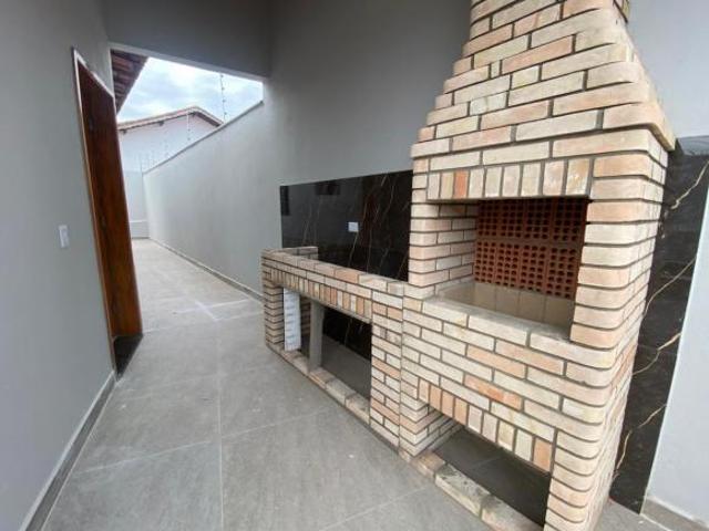 Casa para Venda em Mongaguá, Balneário Plataforma, 2 dormitórios, 1 suíte, 1 banheiro, 2 vagas
