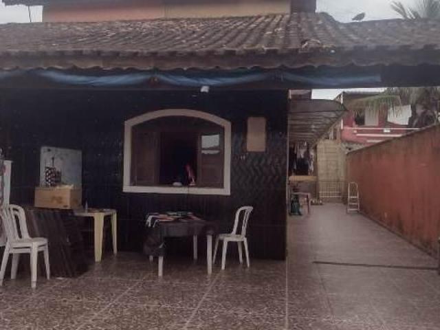 Casa para Venda em Mongaguá, Itaguaí, 3 dormitórios, 1 suíte, 3 banheiros, 5 vagas