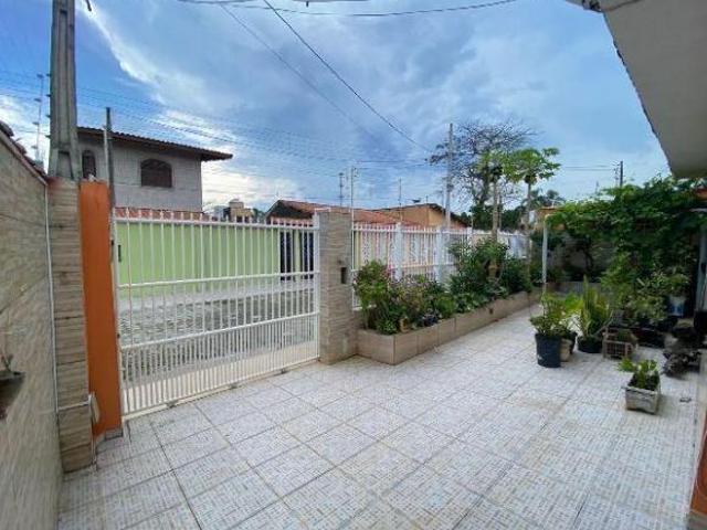 Casa para Venda em Mongaguá, Jardim Praia Grande, 3 dormitórios, 1 suíte, 1 banheiro, 4 vagas