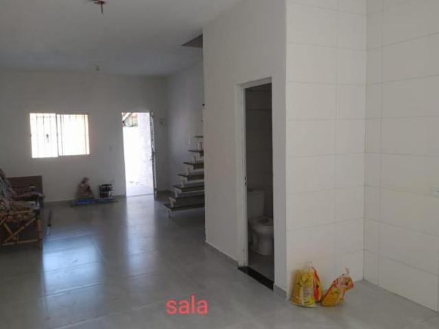 Casa para Venda em Mongaguá, Jussara, 2 dormitórios, 2 suítes, 1 banheiro, 1 vaga