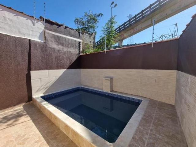 Casa para Venda em Mongaguá, Nossa Senhora de Fátima, 3 dormitórios, 1 suíte, 2 banheiros, 2 vagas