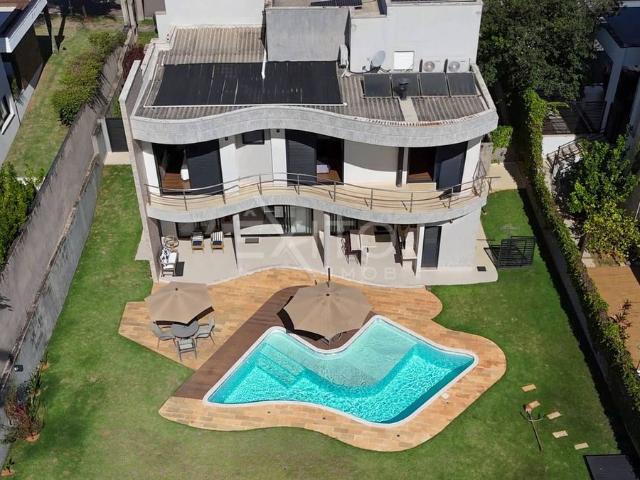 Casa para venda em Monte Alegre em Vinhedo São Paulo de 303.00m² com 3 Quartos, 3 Suítes e 4 Garagens