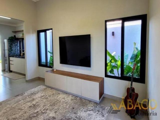 Casa para venda em Monte Das Auracarias de 172.00m² com 3 Quartos, 1 Suite e 2 Garagens