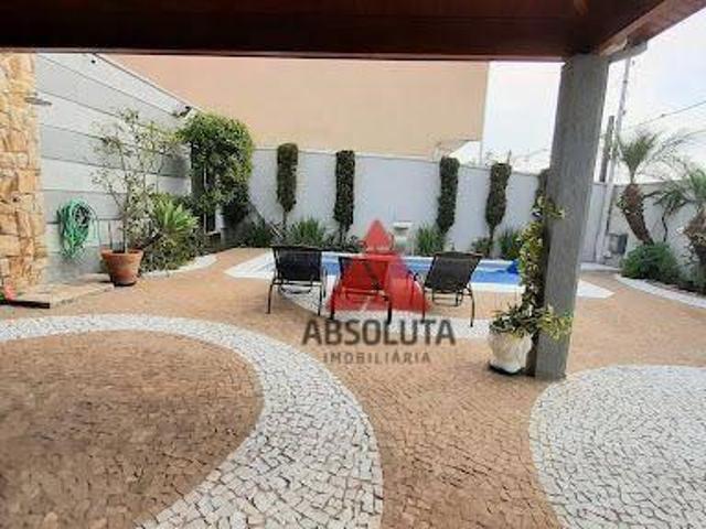 Casa para venda em Morada Do Sol de 140.00m² com 3 Quartos, 1 Suite e 4 Garagens