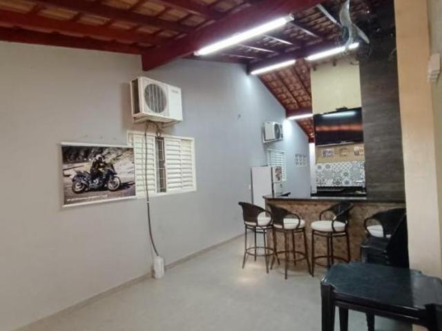 Casa para venda em Morada Do Sol de 200.00m² com 3 Quartos, 1 Suite e 4 Garagens