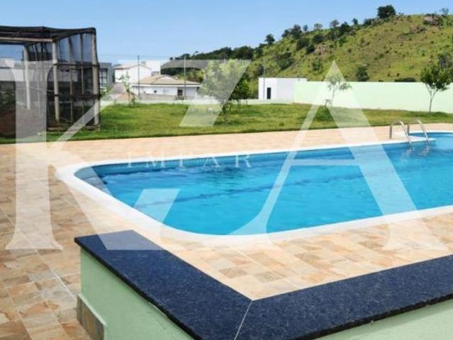 Casa para venda em Morro Alto de 326.00m² com 3 Quartos, 1 Suite e 4 Garagens