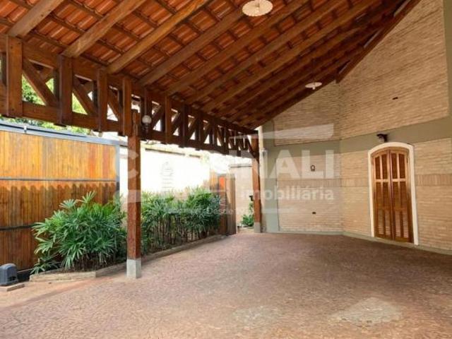 Casa para venda em Morumbi de 313.00m² com 3 Quartos, 3 Suites e 3 Garagens