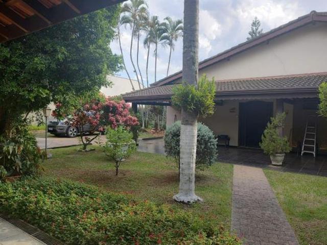 Casa para venda em Morumbi de 372.00m² com 3 Quartos, 1 Suite e 8 Garagens