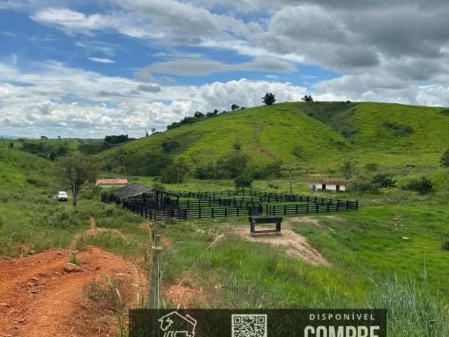 Casa para venda em Mathias Lobato