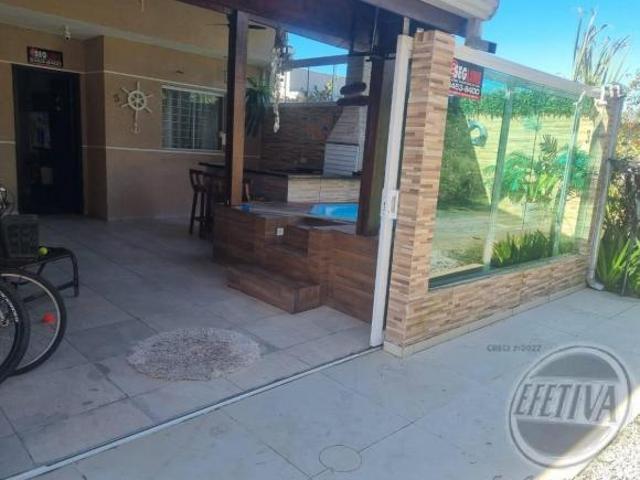 Casa para venda em Matinhos de 52.00m² com 2 Quartos, 1 Suite e 1 Garagem