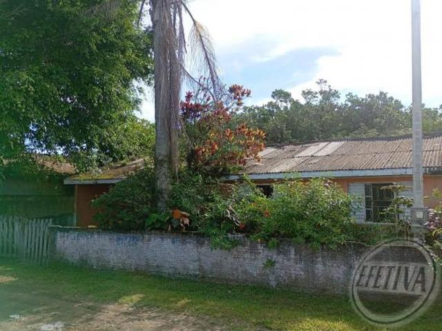 Casa para venda em Matinhos de 90.00m² com 3 Quartos e 5 Garagens