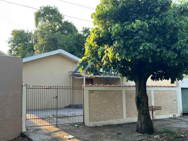 Casa para venda em Madureira em Bauru São Paulo de 120.00m² com 3 Quartos, 1 Suíte e 3 Garagens
