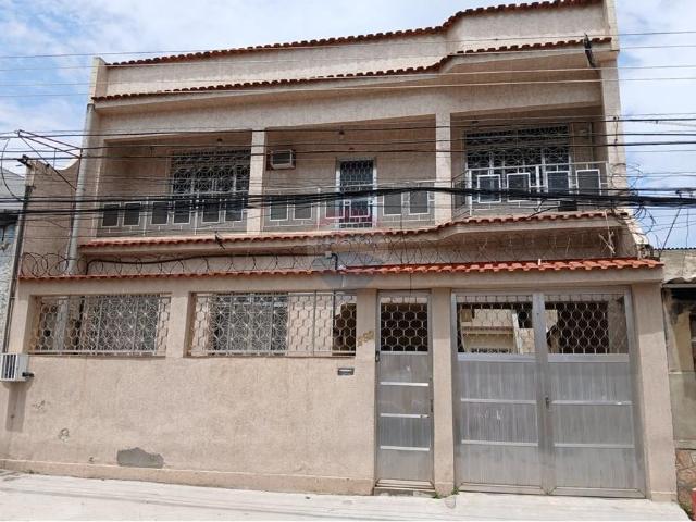 Casa para venda em Madureira em Rio De Janeiro Rio de Janeiro de 264.00m² com 3 Quartos, 1 Suíte e 3 Garagens