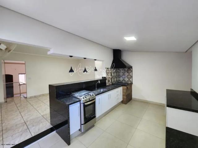 Casa para Venda em Marília, Aeroporto, 3 dormitórios, 1 suíte, 2 banheiros, 3 vagas