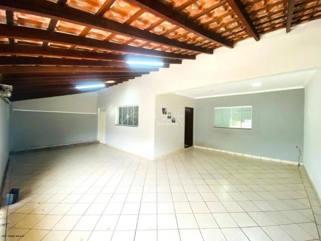 Casa para Venda em Marília, Jardim Marajó, 3 dormitórios, 1 suíte, 2 banheiros, 4 vagas