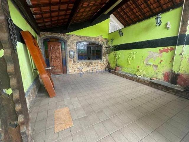 Casa para venda em Maracanã de 174.00m² com 3 Quartos, 1 Suite e 2 Garagens