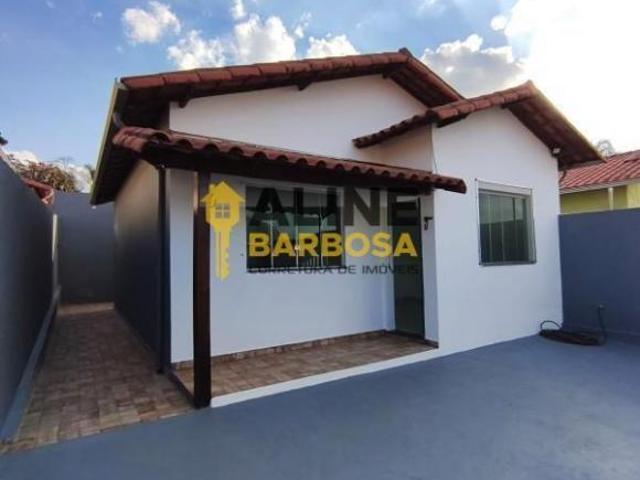 Casa para Venda em Mário Campos, Maria Antonieta, 2 dormitórios, 1 banheiro, 3 vagas