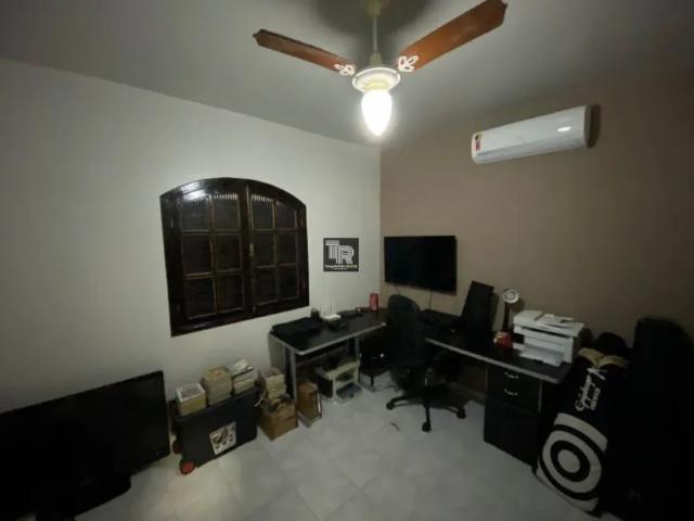 Casa para Venda em Maricá, Praia de Itaipuaçu. 2 dormitórios, 1 suíte, 2 banheiros, 8 va