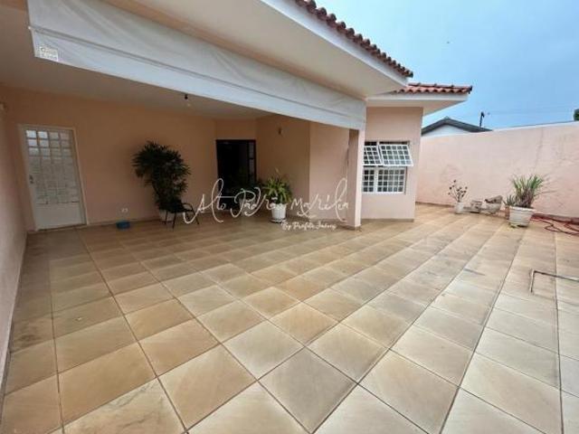 Casa para Venda em Marília, Bassan, 3 dormitórios, 1 suíte, 2 banheiros, 4 vagas