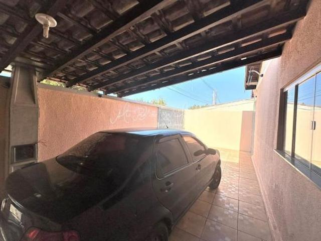 Casa para Venda em Marília, Jardim Continental, 3 dormitórios, 1 suíte, 2 banheiros, 2 vagas