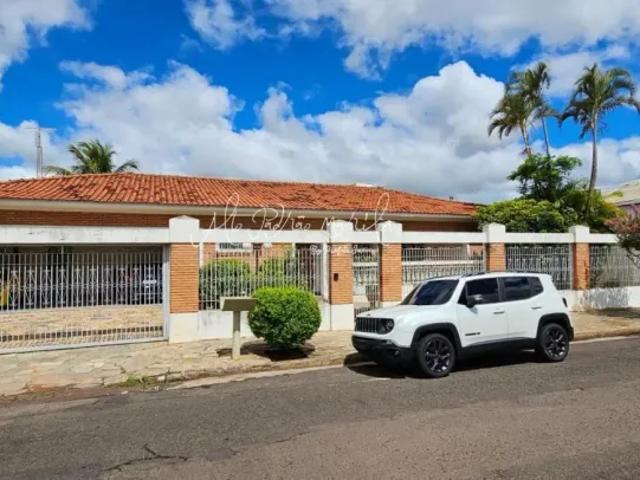 Casa para Venda em Marília, Jardim Aeroporto, 4 dormitórios, 2 suítes, 5 banheiros, 3 vagas