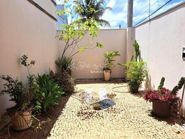 Casa para Venda em Marília, Jardim Aquarius, 2 dormitórios, 1 suíte, 3 banheiros, 2 vagas