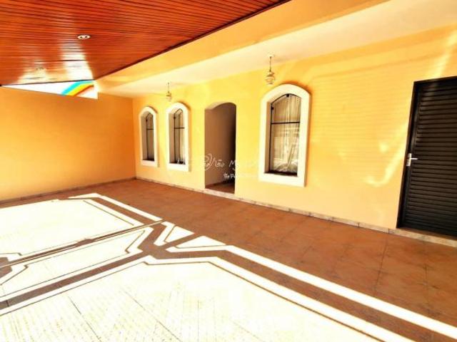 Casa para Venda em Marília, Jardim Maria Izabel, 5 dormitórios, 4 suítes, 5 banheiros, 3 vagas