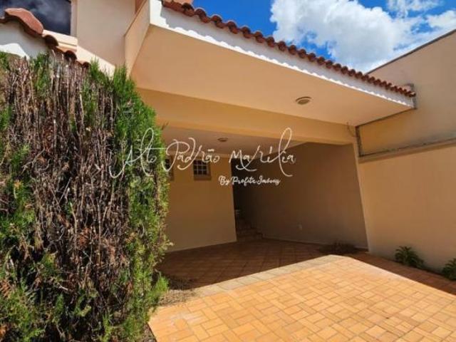 Casa para Venda em Marília, Jardim São Francisco, 3 dormitórios, 1 suíte, 4 banheiros, 4 vagas
