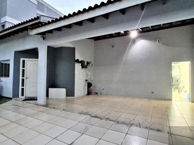 Casa para Venda em Marília, Jardim São Francisco, 3 dormitórios, 2 suítes, 5 banheiros, 2 vagas