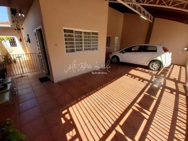 Casa para Venda em Marília, Jardim Planalto, 3 dormitórios, 1 suíte, 3 banheiros, 2 vagas