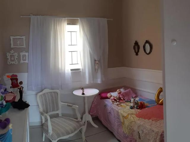 Casa para Venda em Marília, Jardim Universitário, 2 dormitórios, 2 suítes, 2 banheiros, 2 vagas