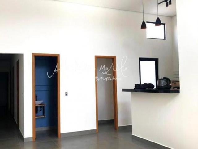 Casa para Venda em Marília, Jardim Universitário, 3 dormitórios, 1 suíte, 2 banheiros, 4 vagas