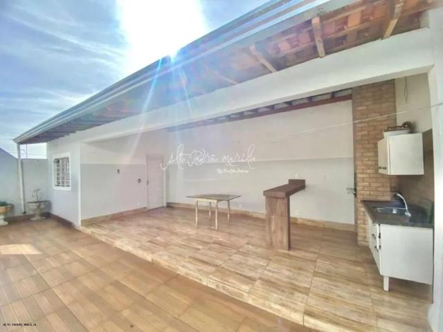 Casa para Venda em Marília, Jardim Virgínia, 3 dormitórios, 1 suíte, 2 banheiros, 3 vagas