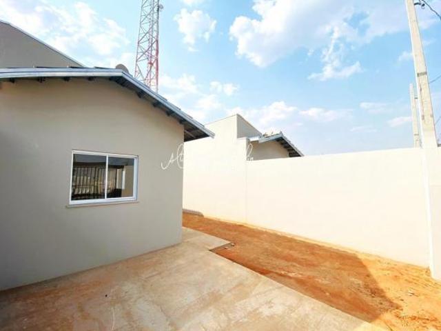 Casa para Venda em Marília, Nova Marília, 2 dormitórios, 1 banheiro, 1 vaga