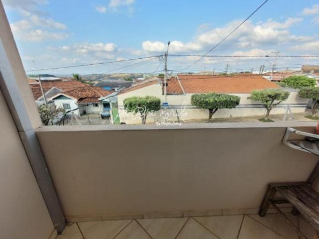 Casa para Venda em Marília, Palmital, 4 dormitórios, 1 suíte, 3 banheiros, 2 vagas