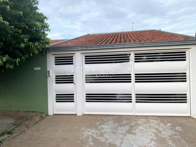 Casa para Venda em Marília, Palmital, 3 dormitórios, 1 suíte, 3 banheiros, 2 vagas