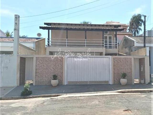 Casa para Venda em Marília, Senador Salgado Filho, 3 dormitórios, 1 suíte, 5 banheiros, 4 vagas