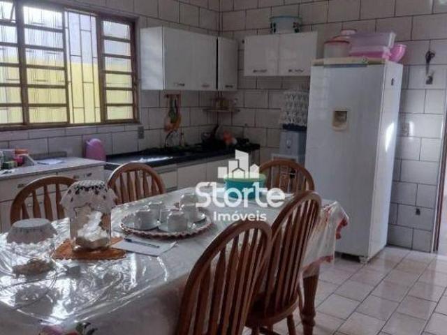 Casa para venda em Marta Helena, Uberlândia