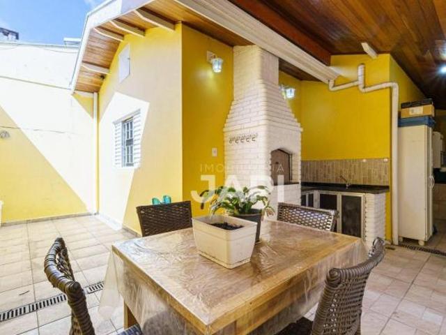 Casa para venda em Medeiros de 128.00m² com 3 Quartos, 1 Suite e 2 Garagens